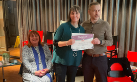 Peer support is helping people after intensive care treatment ...